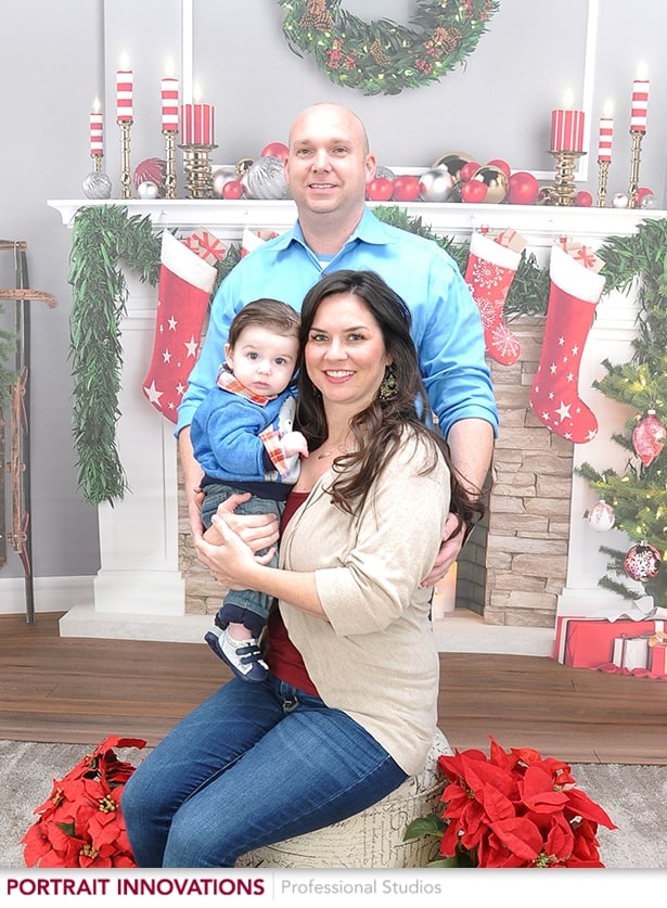 Make Holiday Pictures Easy with Portrait Innovations | Dallas Socials